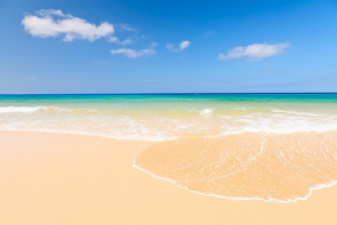 Day Trip to Fuerteventura From Lanzarote - Exploring Corralejo