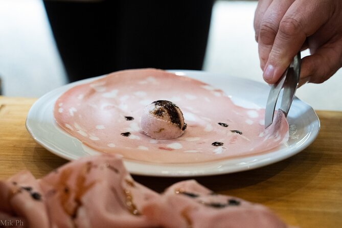 Gastronomic Ice Cream Workshop With Tasting and Aperitif - Navigating the Meeting Point and Transportation