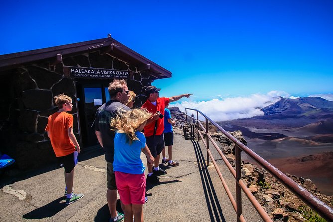 Haleakala Classic Vehicle Sunrise Tour With Breakfast - Timing and Seasonality