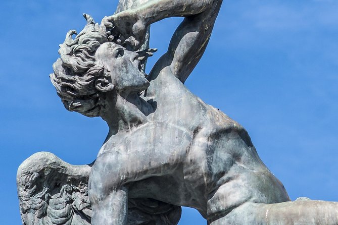 Half-Day Madrid History and Legends Private Walking Tour With Hotel Pick up - Guide Expertise and Experience
