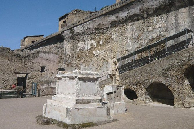 Herculaneum Ruins - Accessibility and Amenities