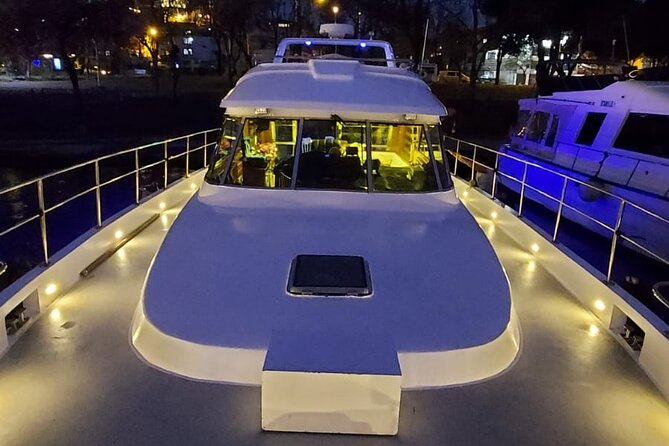 Istanbul Private Yacht Tour - 2 Hours - Booking Information and Policies