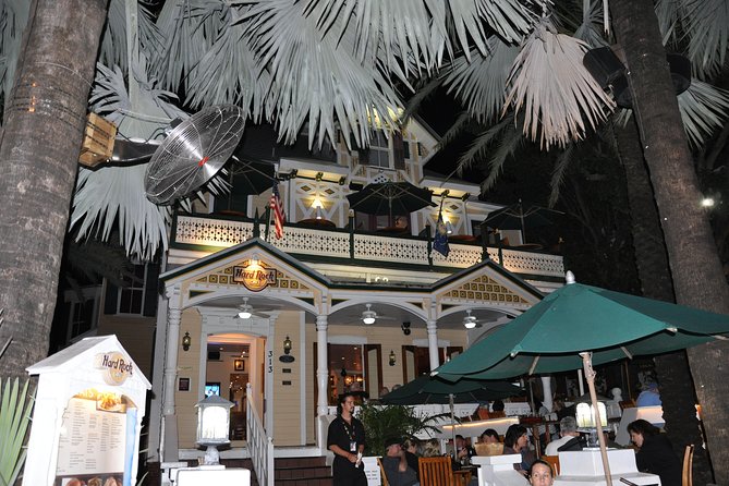 Key West Haunted Pub Crawl and Ghost Tour With Free T-Shirt - Booking Policies and Cancellation