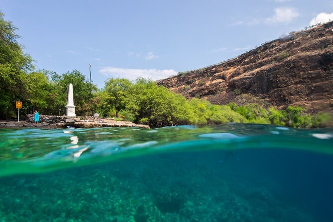Kona Shore Excursion: Wild Dolphin Reefs Snorkel and Sea Caves - Group Size and Atmosphere