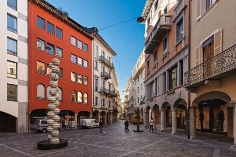Lake Como & Switzerland: 2 Countries in a Day With Boat Tour - Free Time for Shopping