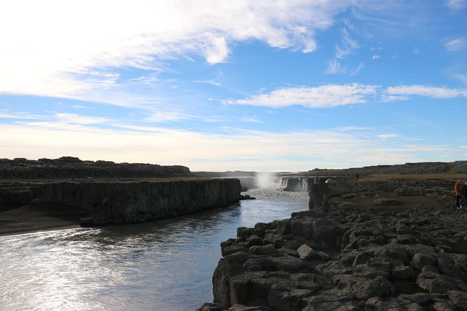 Lake Mývatn and Powerful Dettifoss Day Tour From Akureyri - Visiting Hverarönd Hot Springs