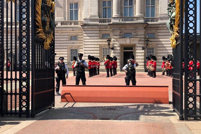 London River Cruise & Westminster Walking Tour - Tour Experience