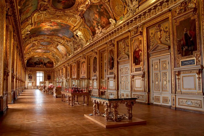 Louvre Museum Small Group Spanish Guided Tour - Accessibility Features