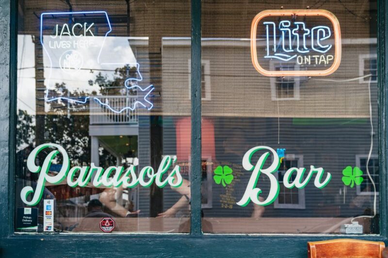 New Orleans: Garden District Food, Drinks & History Tour - Who Will Love This Tour?