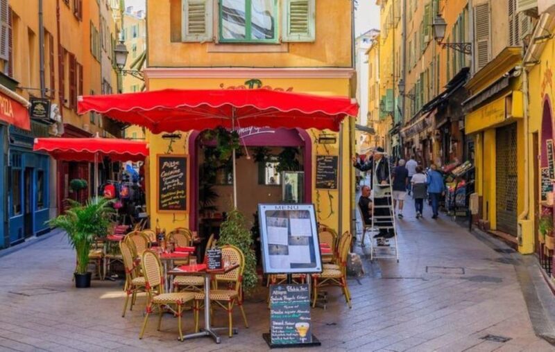 Nice: Old Town Highlights Walking Tour - Exploring the Old Town