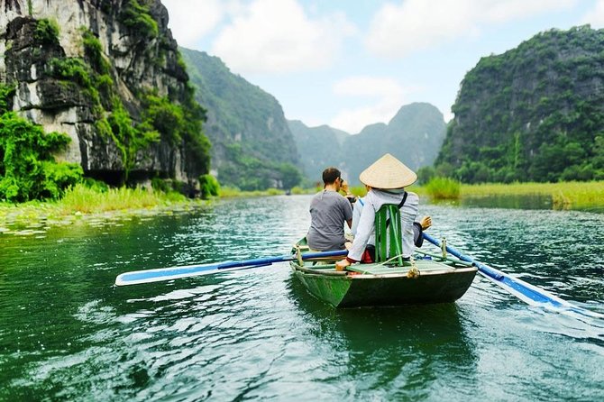 Ninh Binh Tour: Deluxe & Small Group Tam Coc Hoa Lu - Boat, Biking, Buffet Lunch - Returning to Hanoi: A Comfortable Ride Back