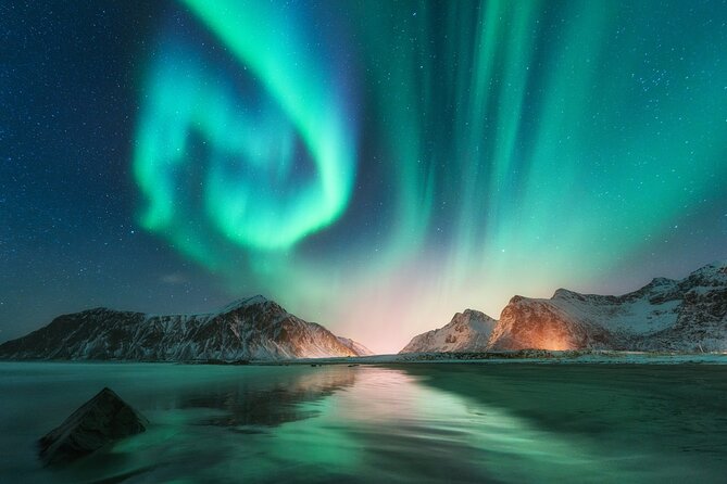 Northern Light Hunt in Tromsø. Wifi Included - Guide and Driver Performance