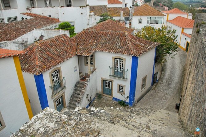 Obidos and Nazaré Tour From Lisbon - Discovering Nazarés Big Waves