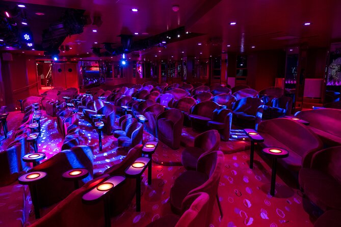 Paris Crazy Horse Cabaret Show With Priority Access and Champagne - Past Noteworthy Guests at the Cabaret