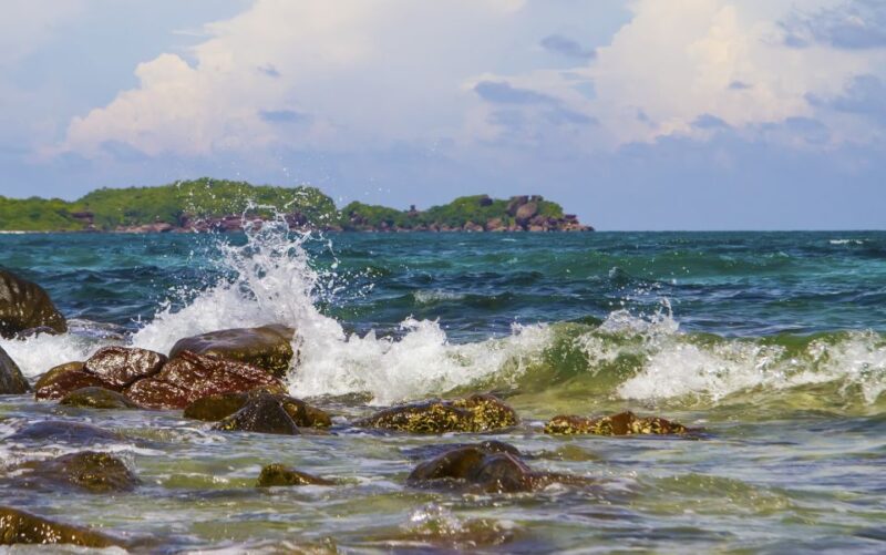Phu Quoc: 3 Island Tour by Boat with Guide - The Quality of Guides and Crew