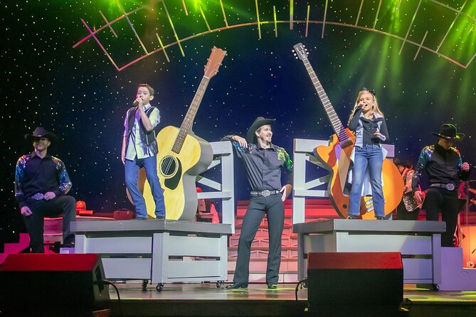 Pigeon Forge: Country Tonite Show Admission Ticket - Accessibility Options Available
