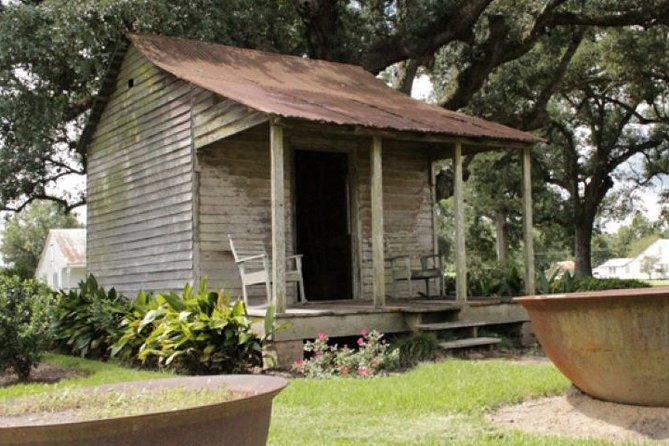 Private Airboat Ride and Plantations Tour with Gourmet Lunch from New Orleans - FAQ