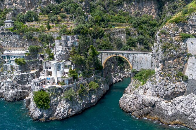 Private Boat Tour of Amalfi Coast With Drinks - Boat Tour Highlights