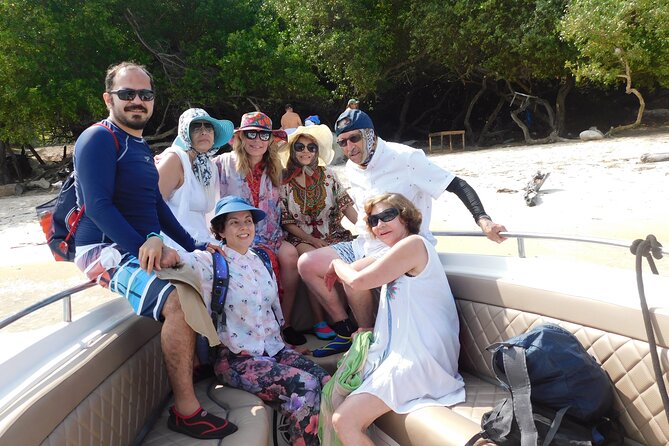 Private Full Day Family Tour To The Rosario Islands - Reviews