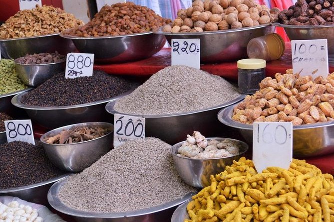 Private Full Day Shopping Tour in New Delhi - Chandni Chowk — A Market of Contrasts