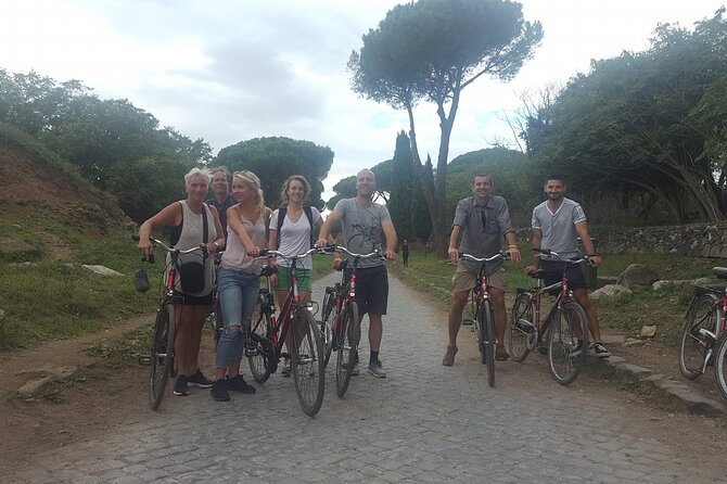 Romes Ultimate Bike Tour - Knowledgeable and Personalized Guidance