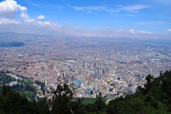 Salt Cathedral & Bogotá City Tour: Two Top Experiences in One Day - Taking in the Gold Museums Extraordinary Collection