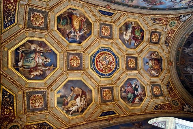 Sistine Chapel Morning Tour With Vatican Museums Galleries & Raphael Rooms - Exploring the Raphael Rooms
