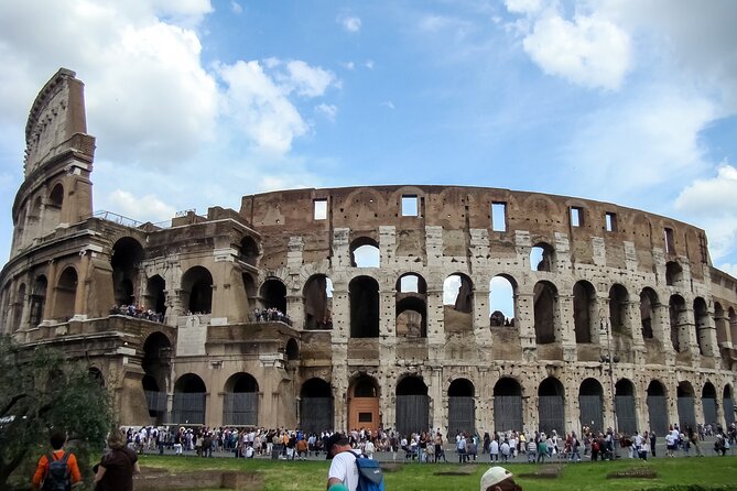 Small Group Colosseum Guided Tour - Exploring the Colosseum