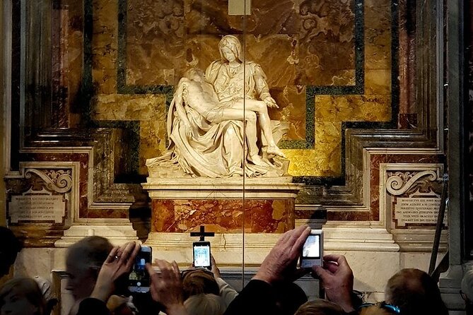 Small Group Guided Tour of St Peter Basilica - Optional Dome Climb Experience