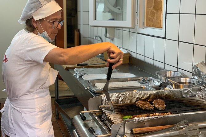 Street Food Tour of Catania by Night - Small-Group Experience and Guide Expertise