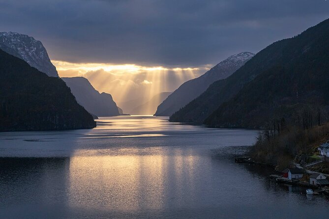 The Best Fjordcruise: Bergen Fjord by Zodiac or Pontoon Boat - Scenic Fjord Highlights