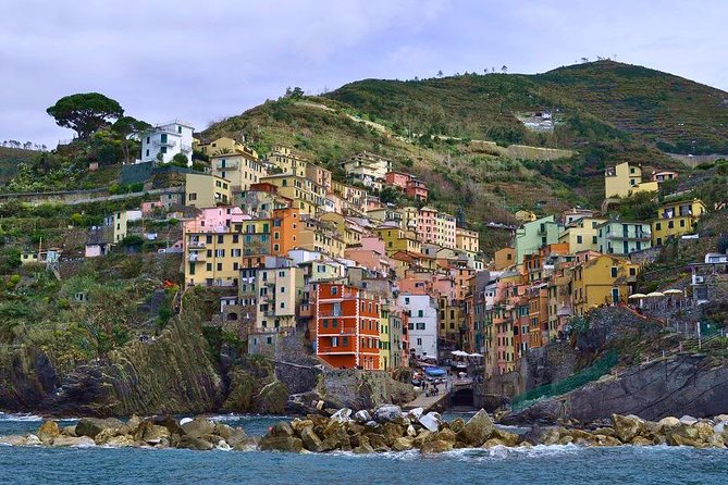 The Best of Cinque Terre Small Group Tour From Lucca - Meeting Point and End Location