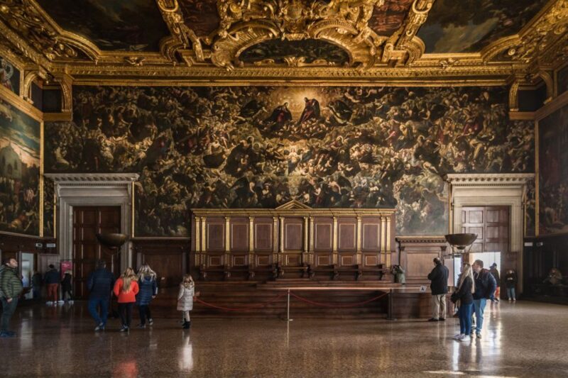Tour of Doges Palace and Gondola Ride - Meeting Information