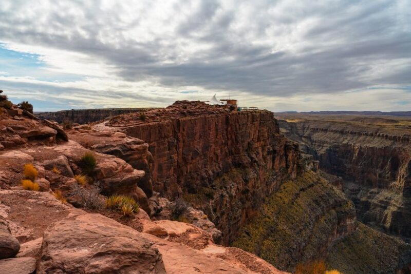 Vegas: VIP West Rim Helicopter Tour + Skywalk Option - Returning to Vegas: The Helicopter and Logistics