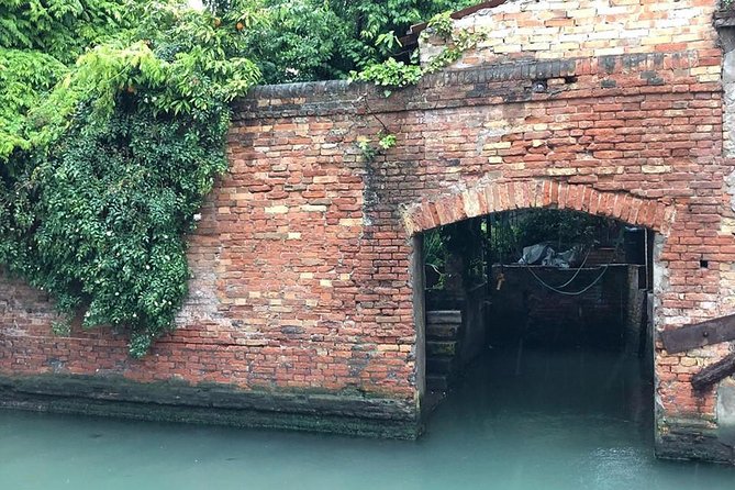 Venice Through the Eyes of a Venetian - Walk and Luxurious Private Water Taxi - Tailoring the Experience to Your Interests