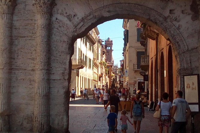 Verona Moonlight Walking Tour - Exploring Veronas Romantic Alleyways at Night