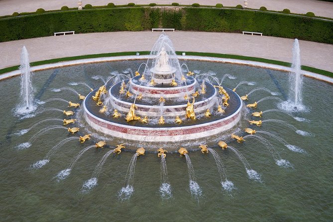 Versailles Palace Audio-Guided Tour by Shuttle From Paris - Customer Experiences and Feedback