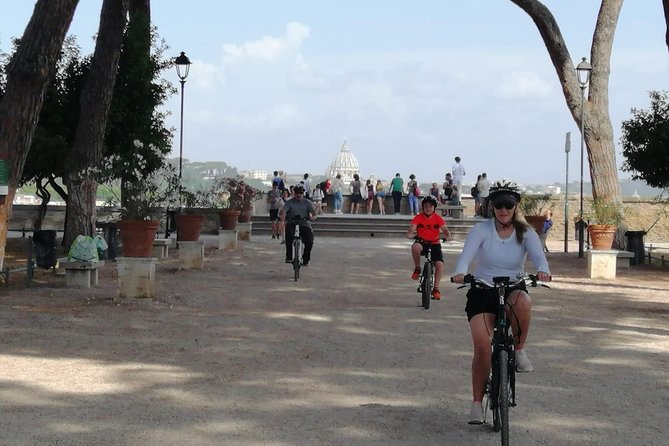Villa Borghese: Guided E-Bike Tour in the Green Soul of Rome - Safety Considerations and Accessibility