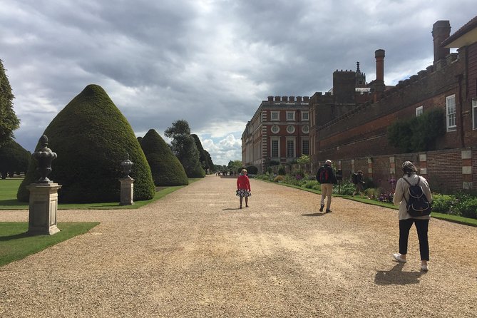 Windsor Castle and Hampton Court Private Car Tour - Customer Feedback and Experience