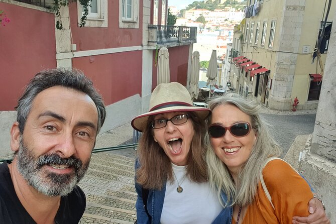 2 Hours Tuk Tuk Tour - 7 Hills Adventure in Lisboa - Additional Information