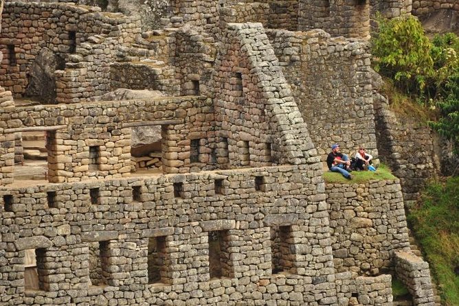 4-Day Lares Trek to Machu Picchu From Cusco - Reaching the Machu Picchu Sanctuary