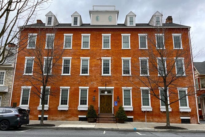 45-Minute Private Guided Historic Walking Tour in Lititz - Architectural Gems of Lititz