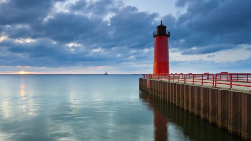 A Romantic Journey Through Milwaukee - Who Should Consider This Tour?