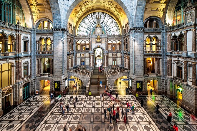 Antwerp Sightseeing Tour From Brussels - Guide Expertise and Commentary