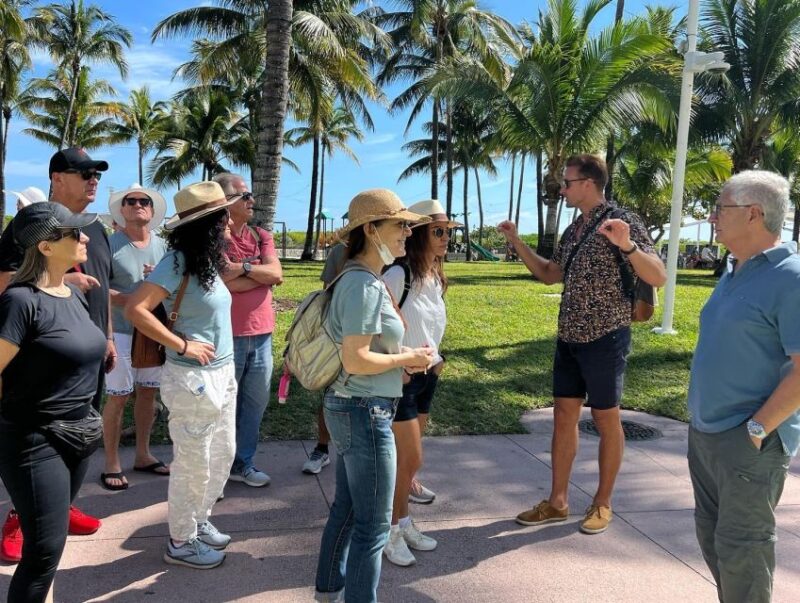 Art Deco & Hidden Gems Walking Tour with Local Historian - Value and Overall Impression