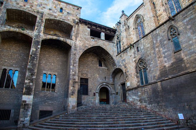 Barcelona Old Town Private Walking Tour - Discovering the Ciutadella Park