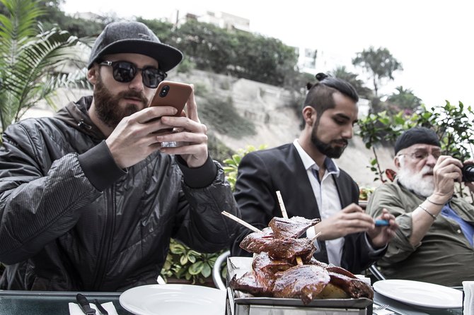 Barranco Art and Food Tour: 20+ Tastings, Graffiti Walk - Tasting Peruvian Cuisine