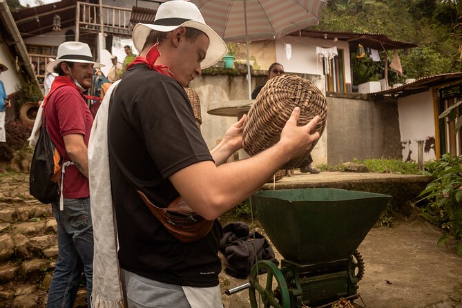 Best Coffee Tour From Medellin With Lunch and Transportation - Cancellation and Reviews