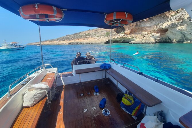 Boat Charters Blue Lagoon, Crystal Lagoon, Comino, Malta - Exploring the Blue Lagoon