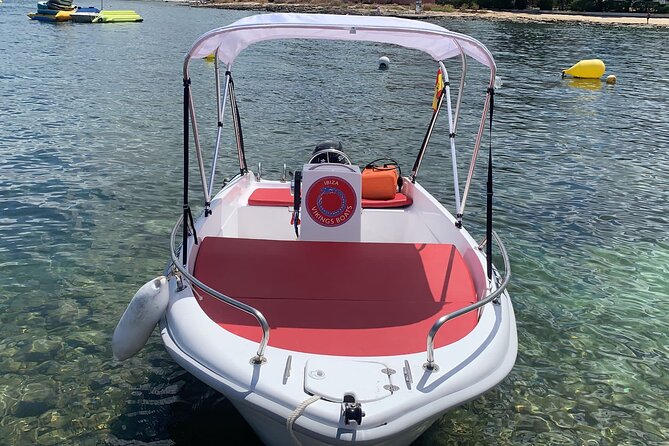Boat Rental Without License Half Day (4hs) - Safety and Equipment Provided